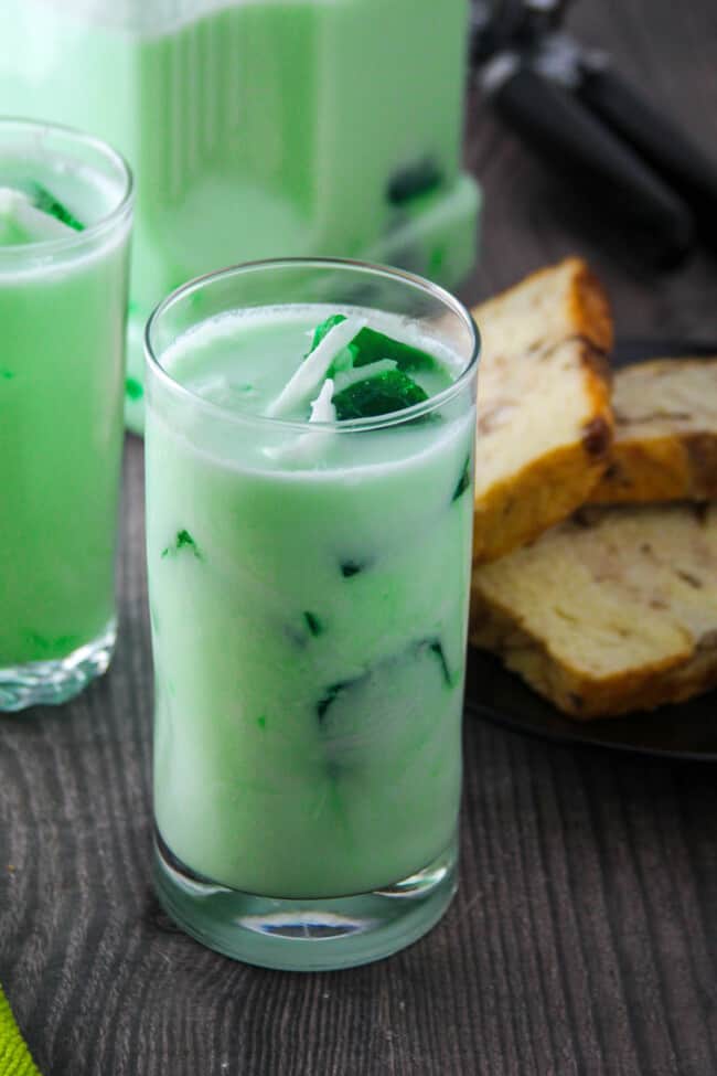 Buko Pandan Gelatin - Kawaling Pinoy