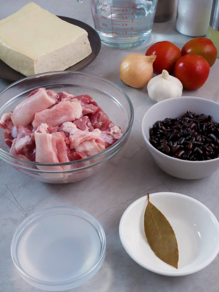 Tokwa't Baboy with Tausi - Kawaling Pinoy