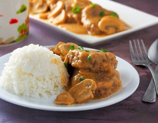 Moist and Tender Burger Steak with Mushroom Gravy - Kawaling Pinoy