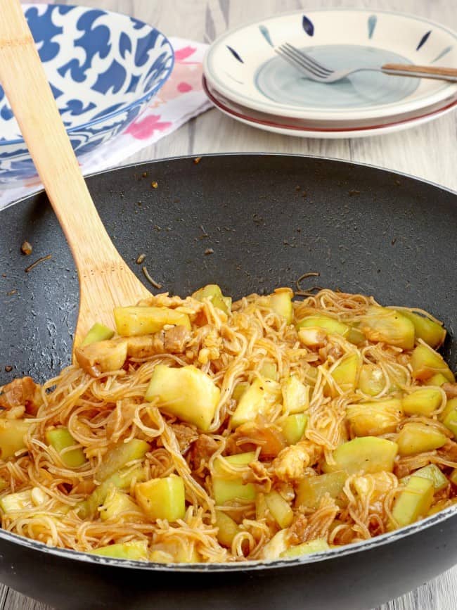 Pancit Upo Stir-Fry Noodle Recipe | Kawaling Pinoy