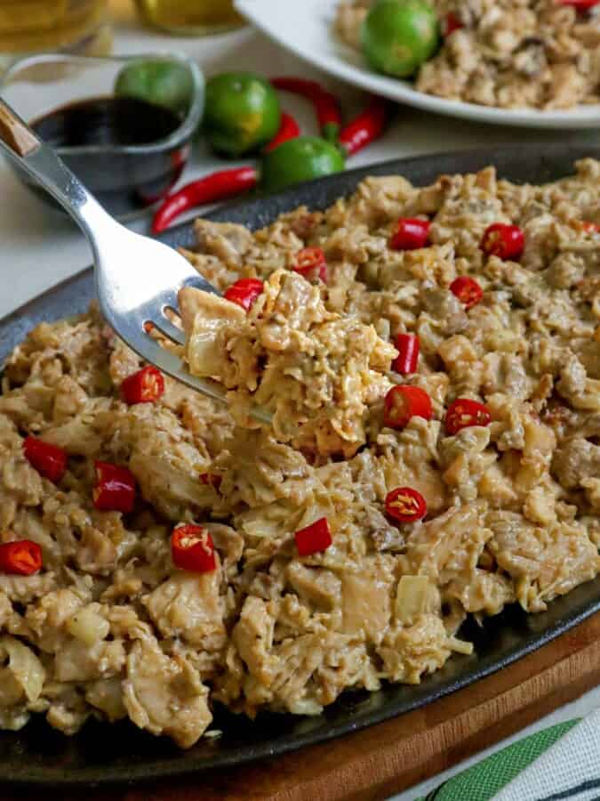 Sizzling Creamy Chicken Sisig - Kawaling Pinoy