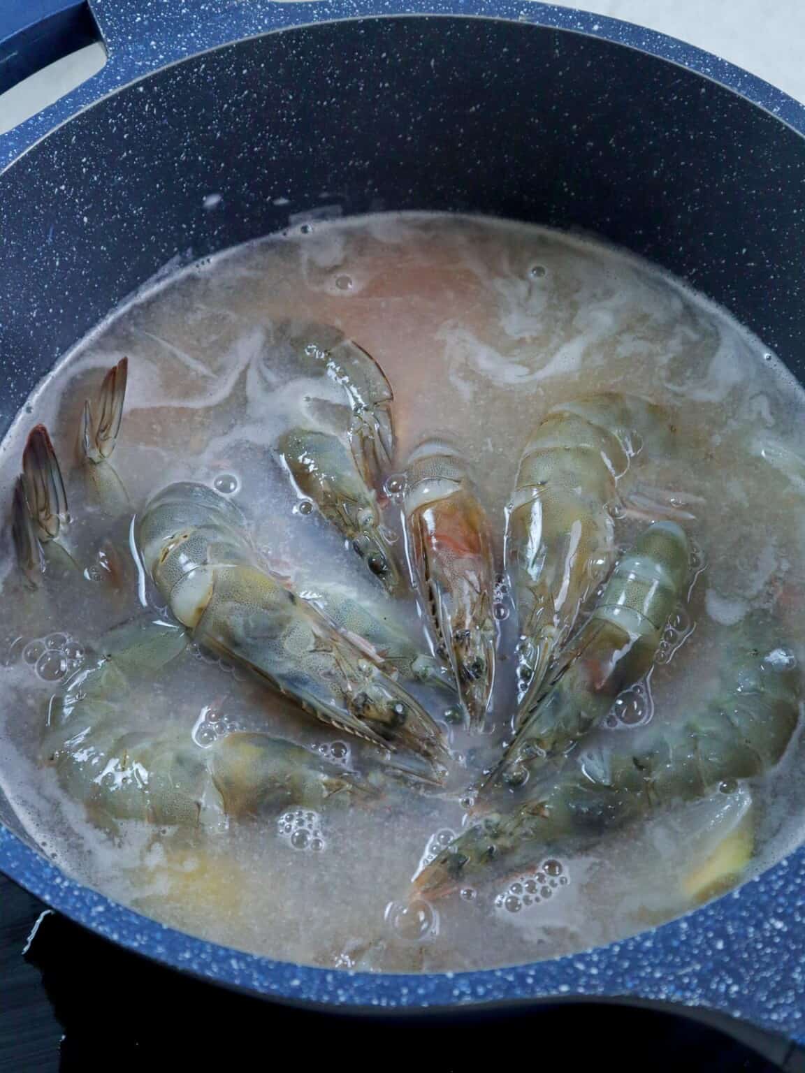 Bulanglang na Hipon Soup - Kawaling Pinoy