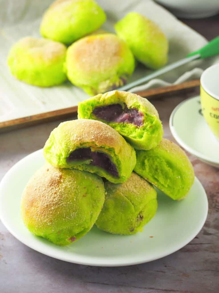 Pandan Pandesal with Ube Halaya Filling - Kawaling Pinoy