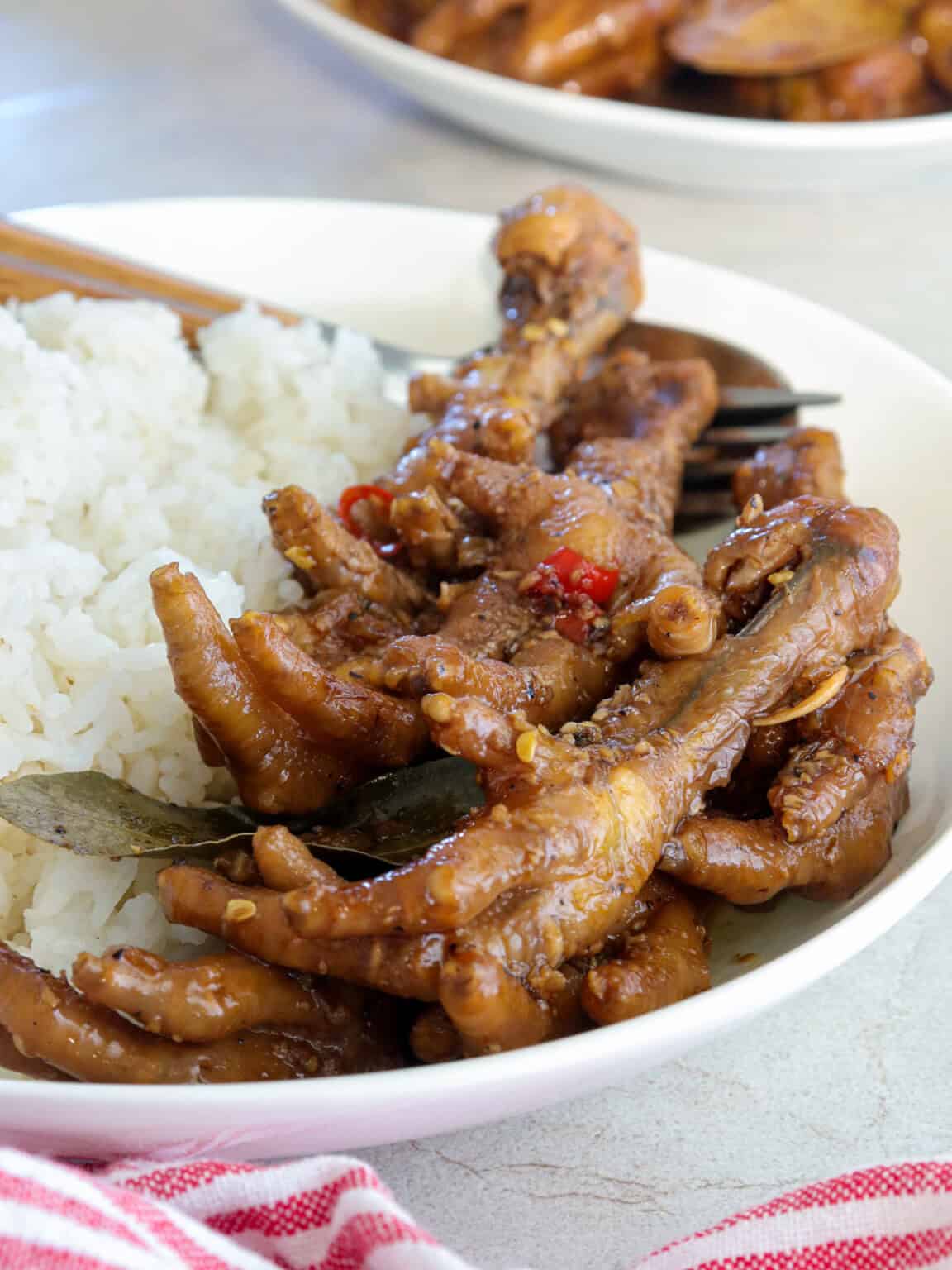 Adobong Paa nang Manok (Chicken Feet Adobo) - Kawaling Pinoy