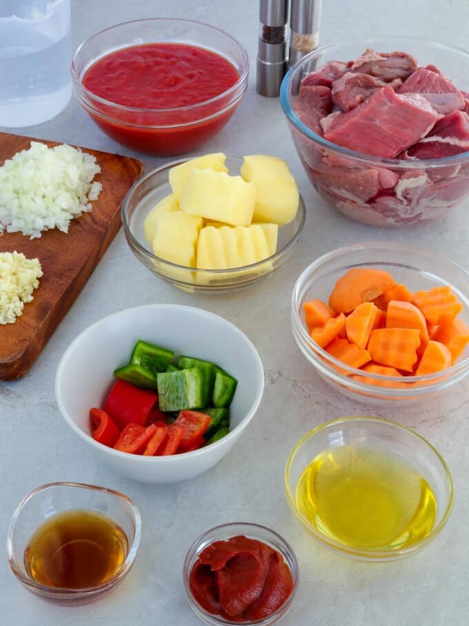 Beef Afritada (Afritadang Baka) - Kawaling Pinoy